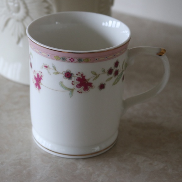 Grace Teaware | Dining | Grace Teaware Floral Tall Coffee Tea Mugs ...